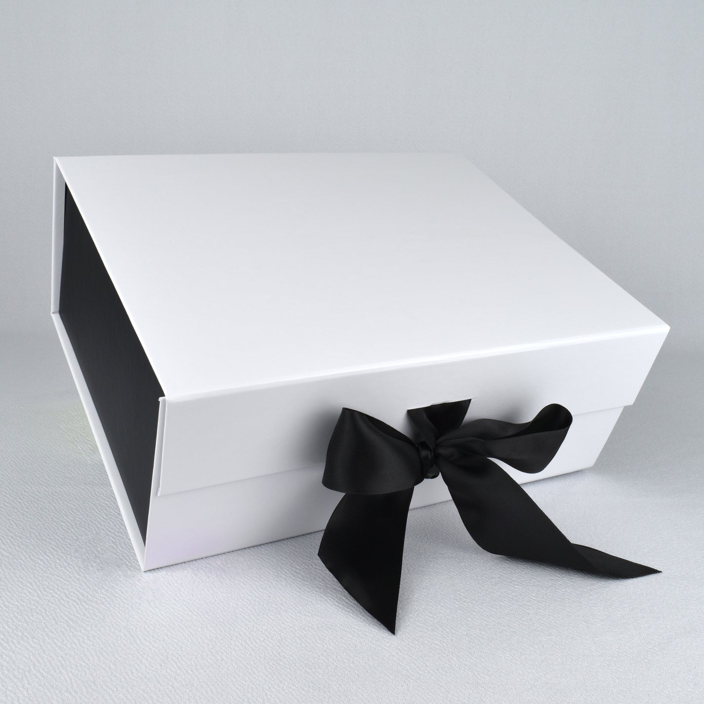LARGE Premium Gift Box with Satin Ribbon and Magnetic Closure (11" x 8 – Pack2Pack Store